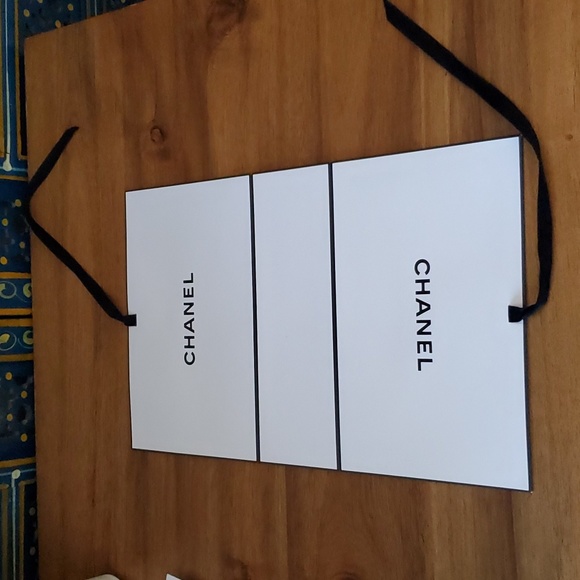CHANEL | Accents | New Chanel Pop Up Storage Display Box | Poshmark